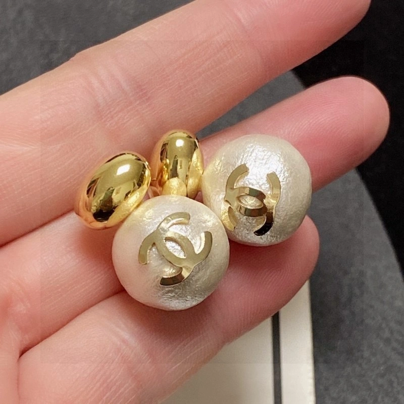 High fidelity Chanel Earrings