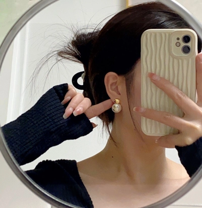 High fidelity Chanel Earrings