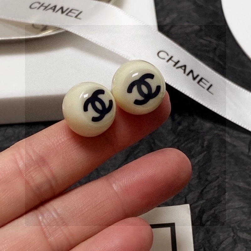 Top match Chanel Earrings