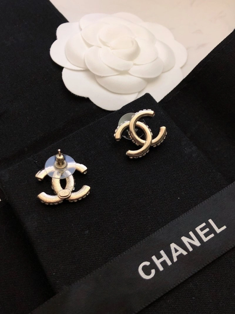 Low-cost Chanel Earrings