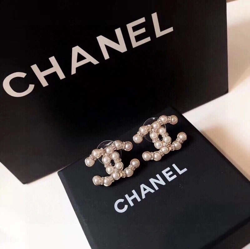 High accuracy Chanel Earrings