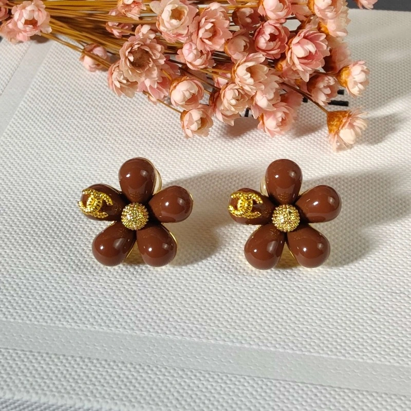Top mirror Chanel Earrings