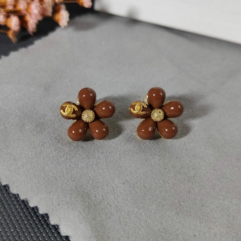 Top mirror Chanel Earrings