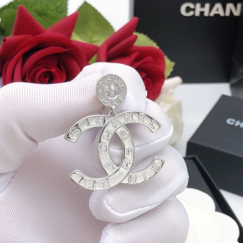 Top match Chanel Earrings