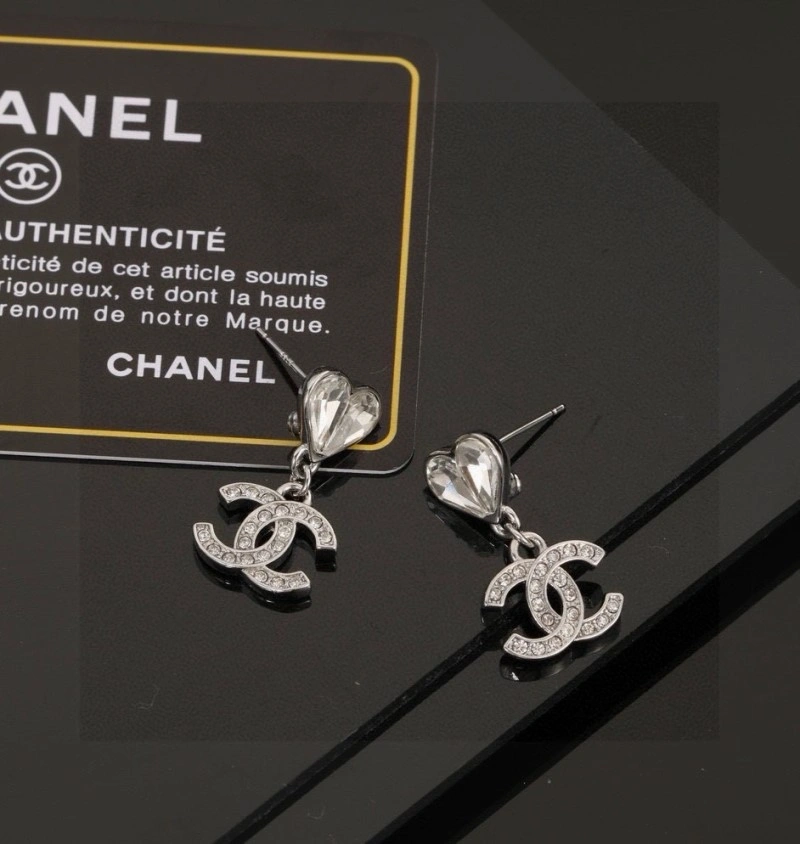 Top mirror Chanel Earrings