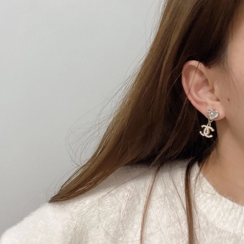 Top mirror Chanel Earrings