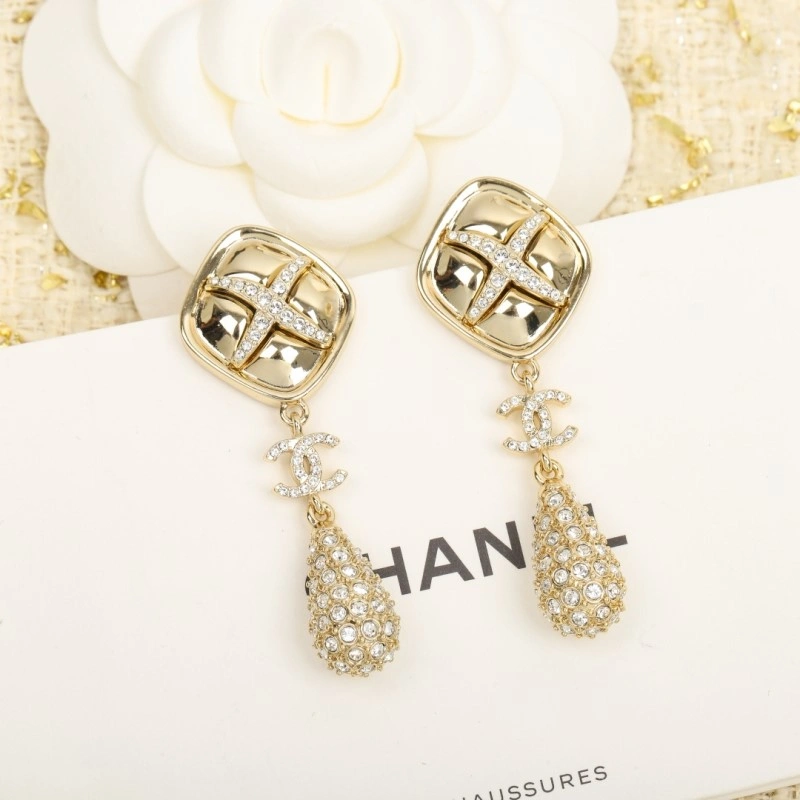 Low-cost Chanel Earrings