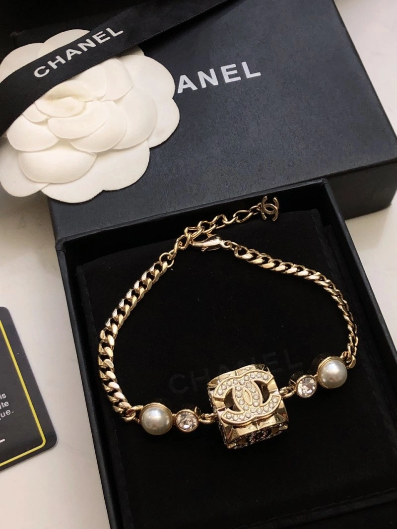 Low-cost Chanel Earrings