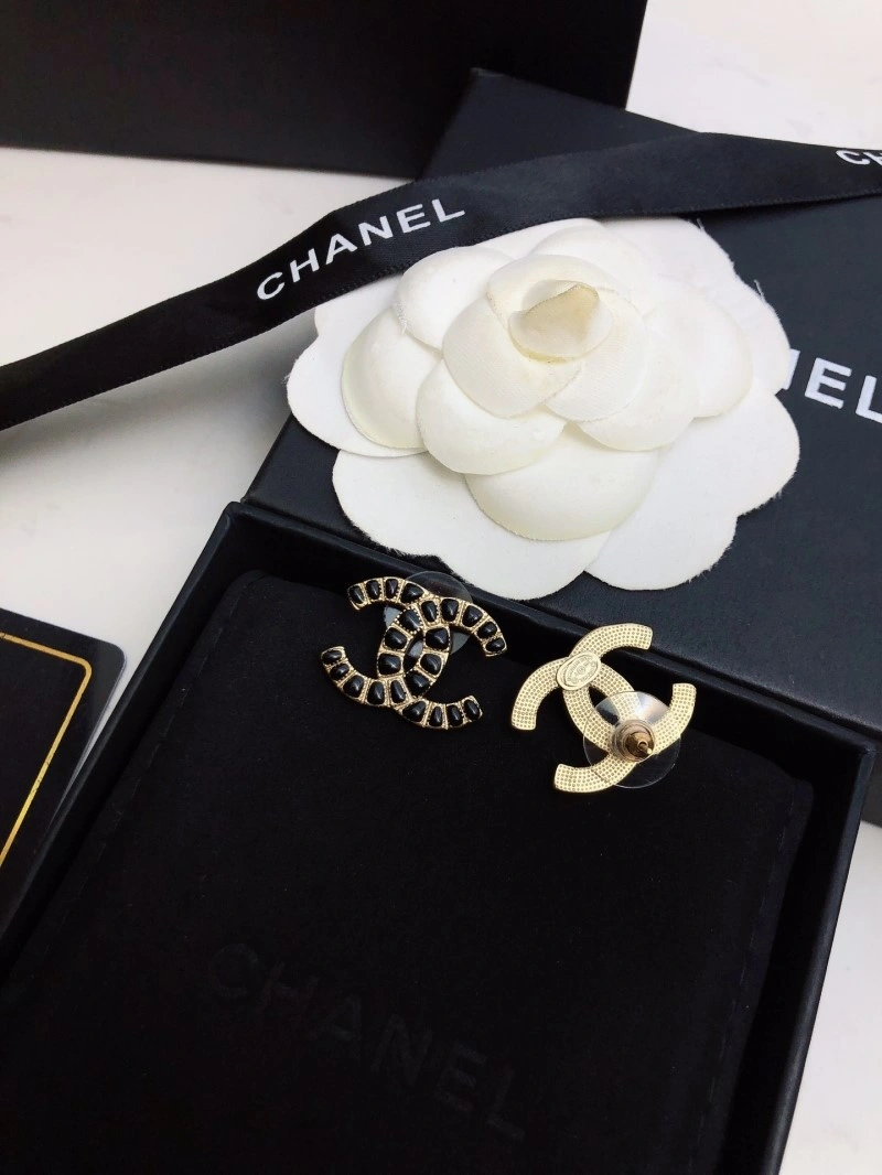 Top mirror Chanel Earrings