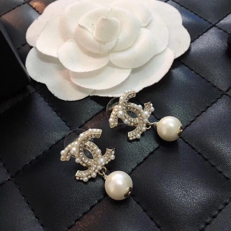 Top match Chanel Earrings