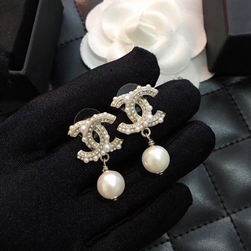 Top match Chanel Earrings