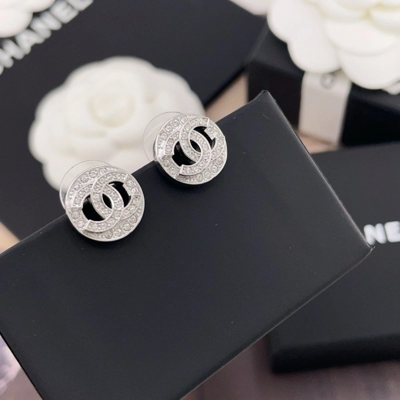 Top mirror Chanel Earrings