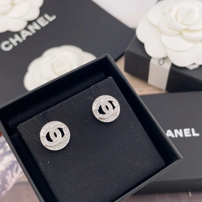 Top mirror Chanel Earrings