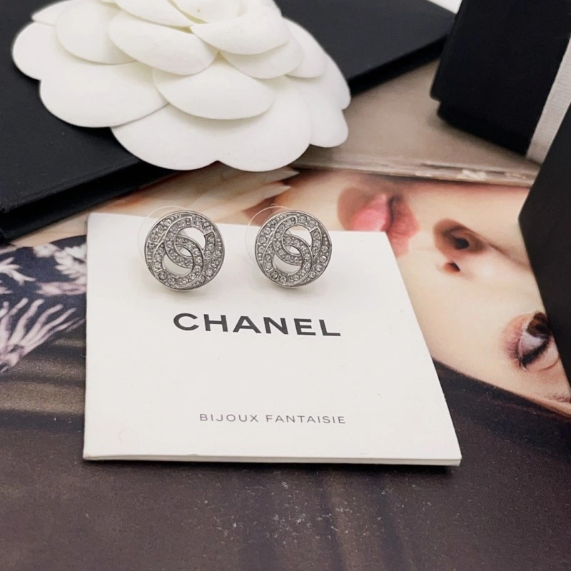 Top mirror Chanel Earrings