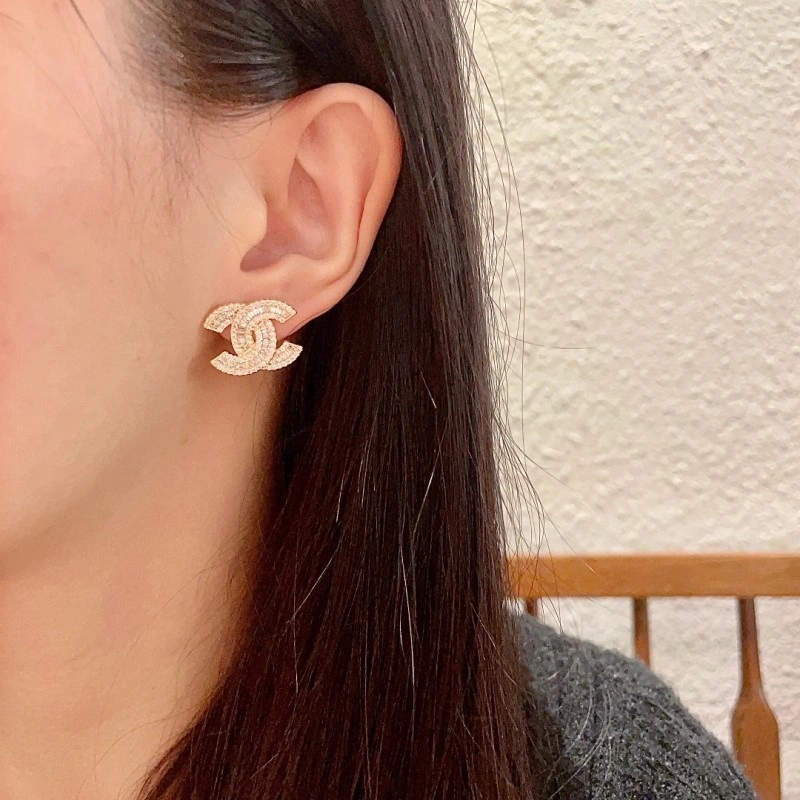 Top mirror Chanel Earrings