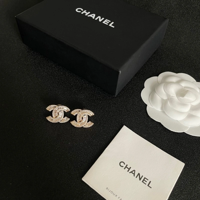 Top mirror Chanel Earrings