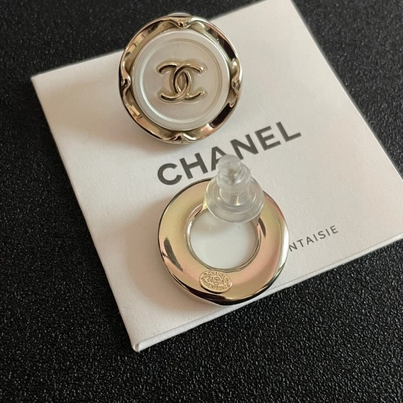 Top mirror Chanel Earrings