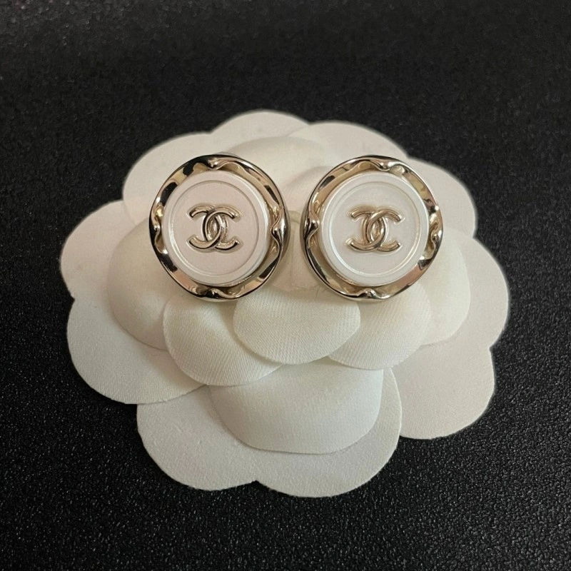 Top mirror Chanel Earrings