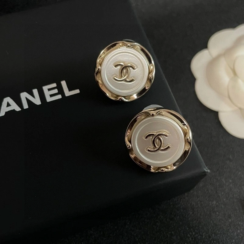 Top mirror Chanel Earrings