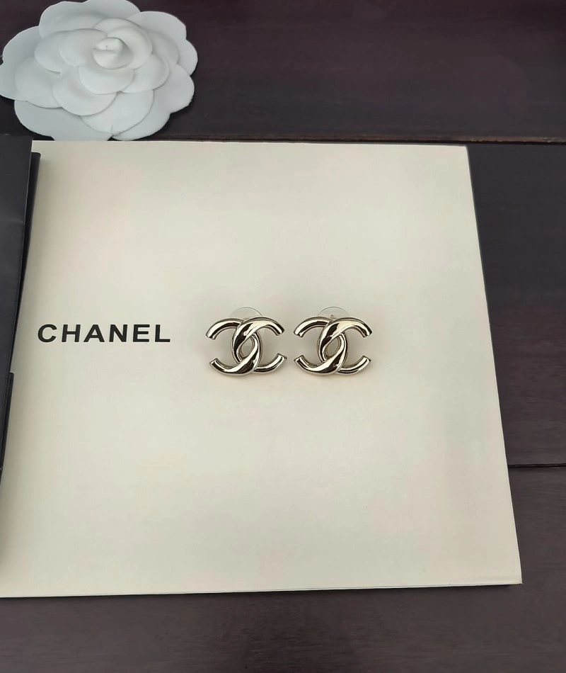 Top mirror Chanel Earrings