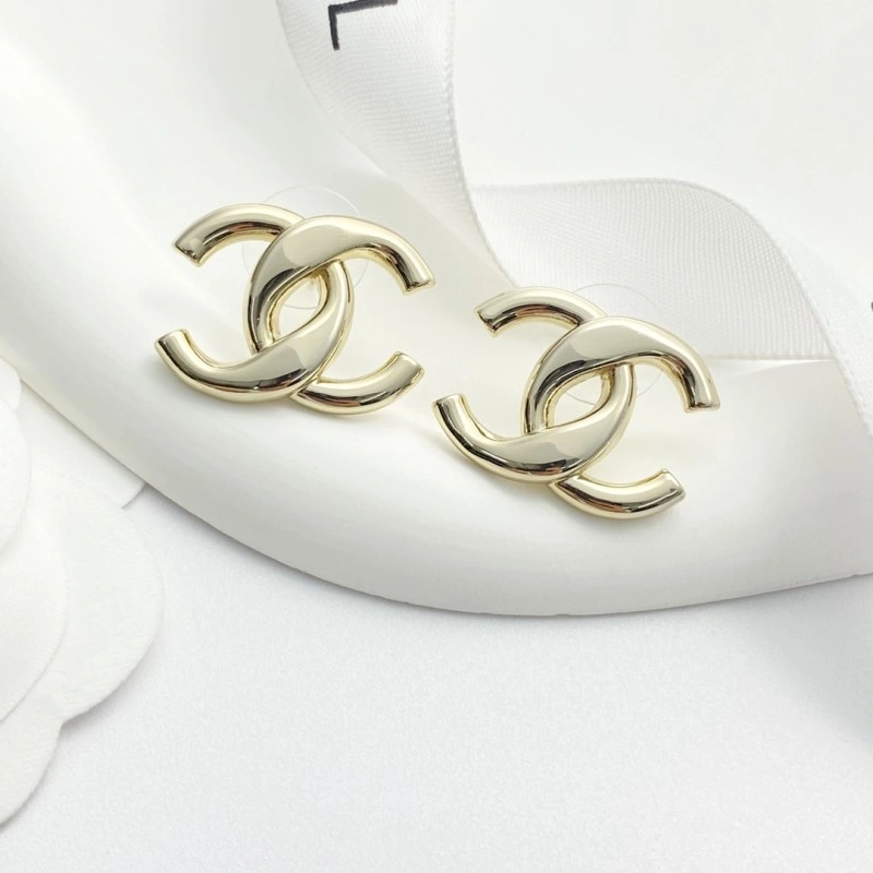 Top mirror Chanel Earrings