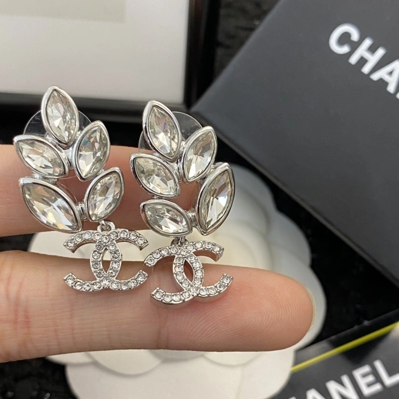Top mirror Chanel Earrings