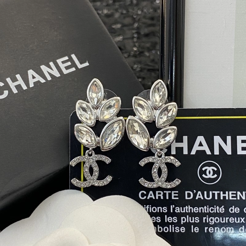 Top mirror Chanel Earrings