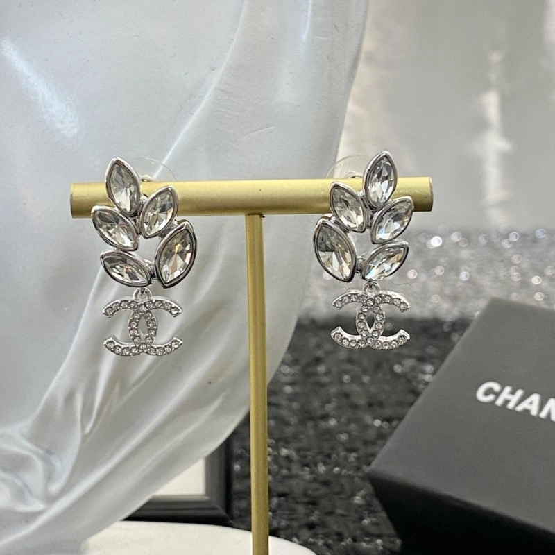 Top mirror Chanel Earrings