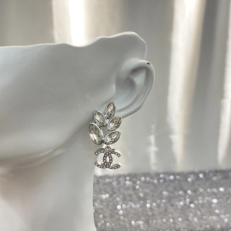 Top mirror Chanel Earrings