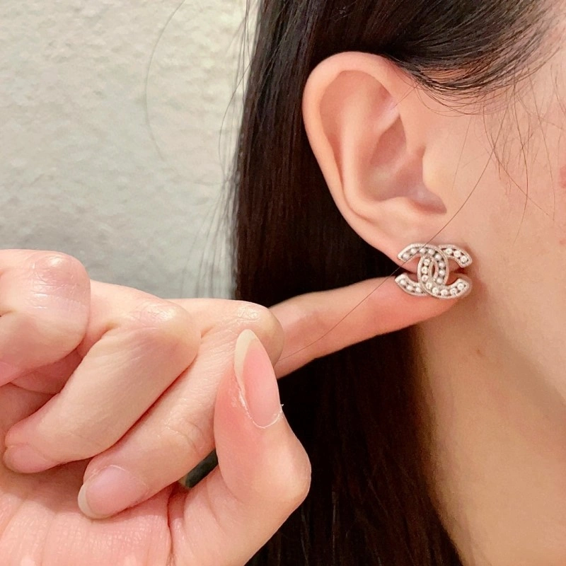 High accuracy Chanel Earrings