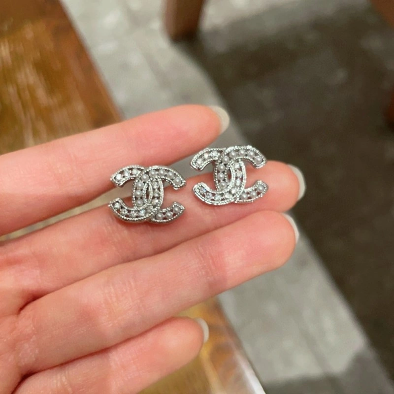 High accuracy Chanel Earrings