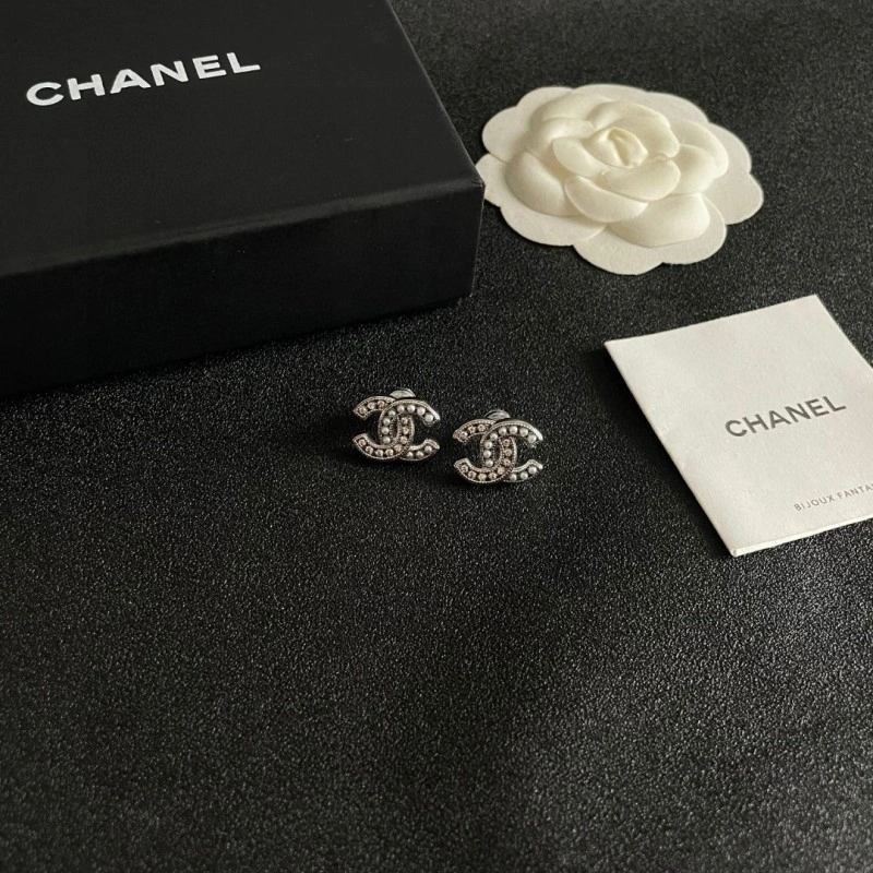 High accuracy Chanel Earrings