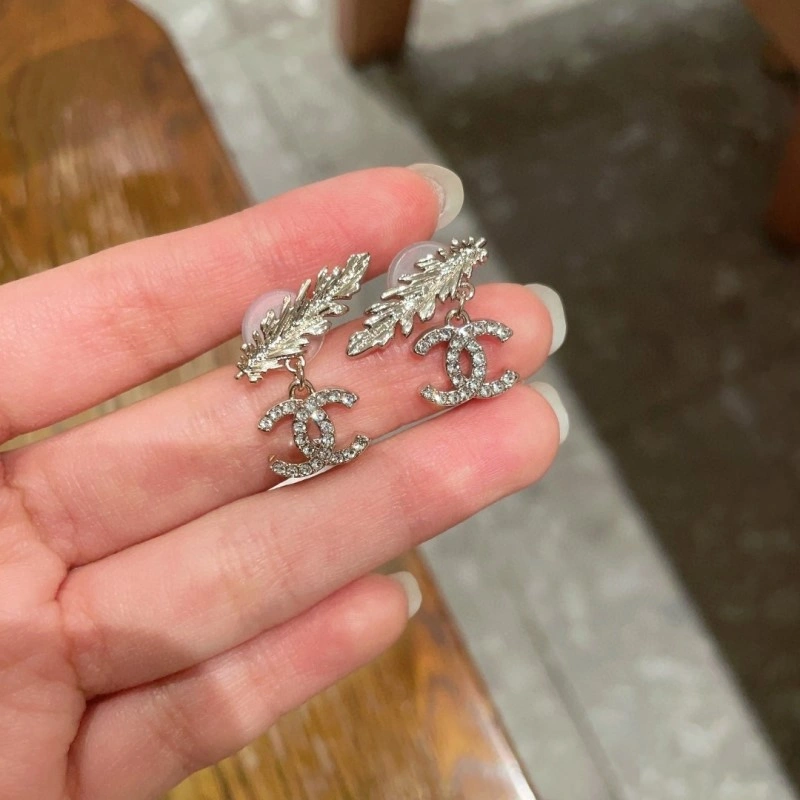 Accurate model Chanel Earrings