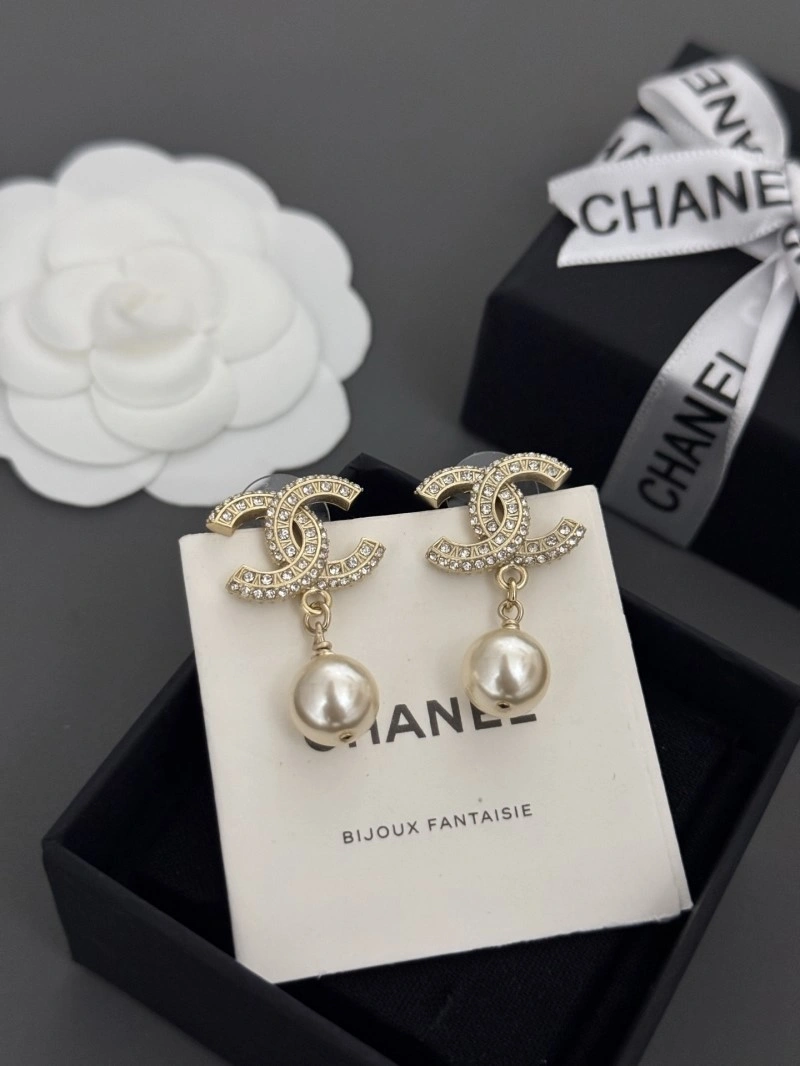 High accuracy Chanel Earrings