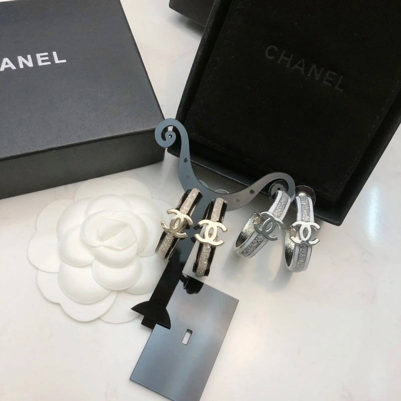 Accurate model Chanel Earrings