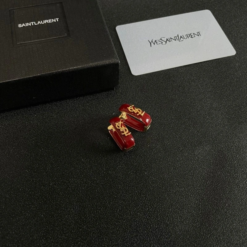 Top match Chanel Earrings
