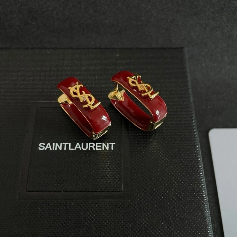 Top match Chanel Earrings