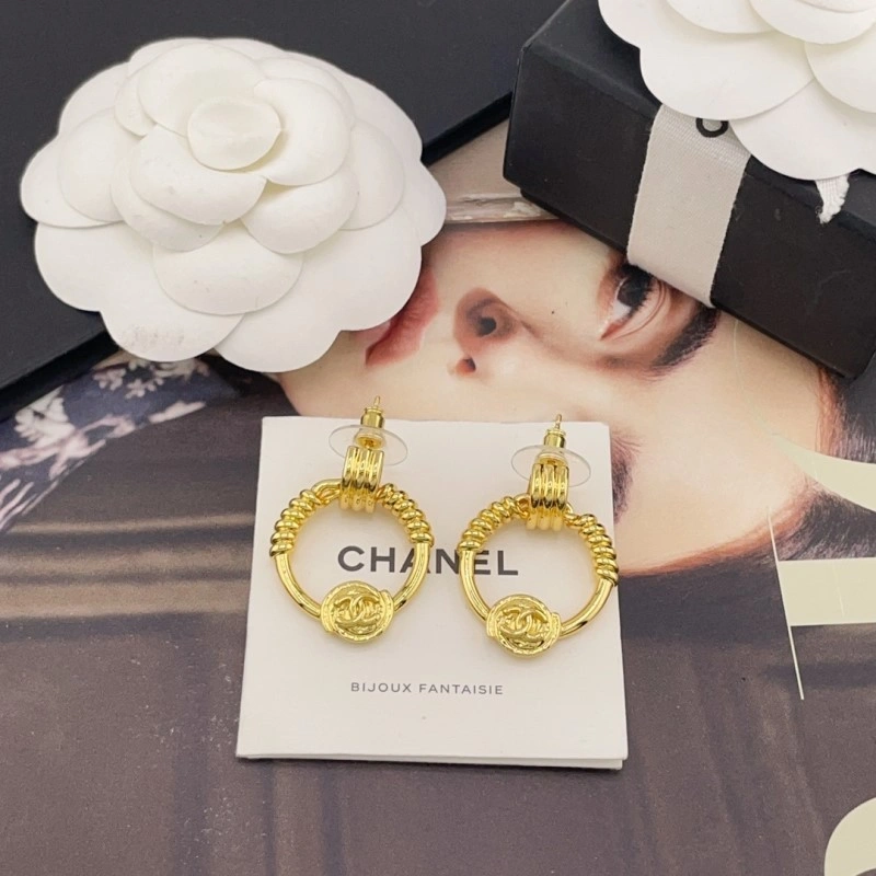 Top match Chanel Earrings
