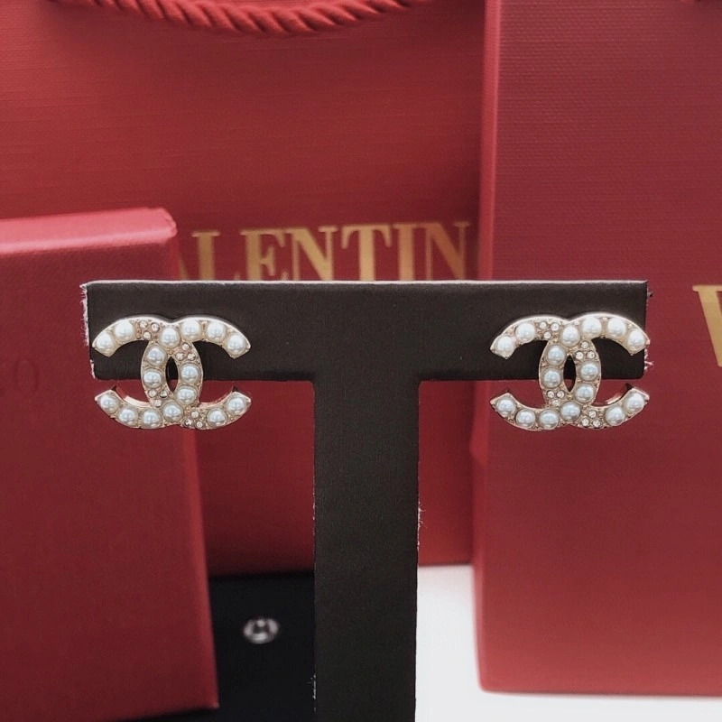 Top mirror Chanel Earrings