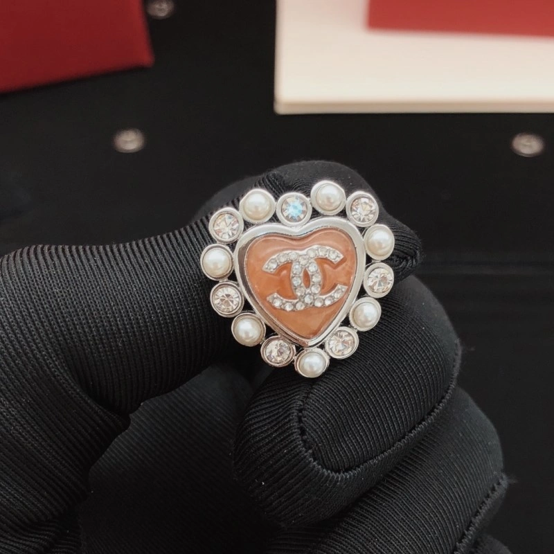 Top mirror Chanel Earrings