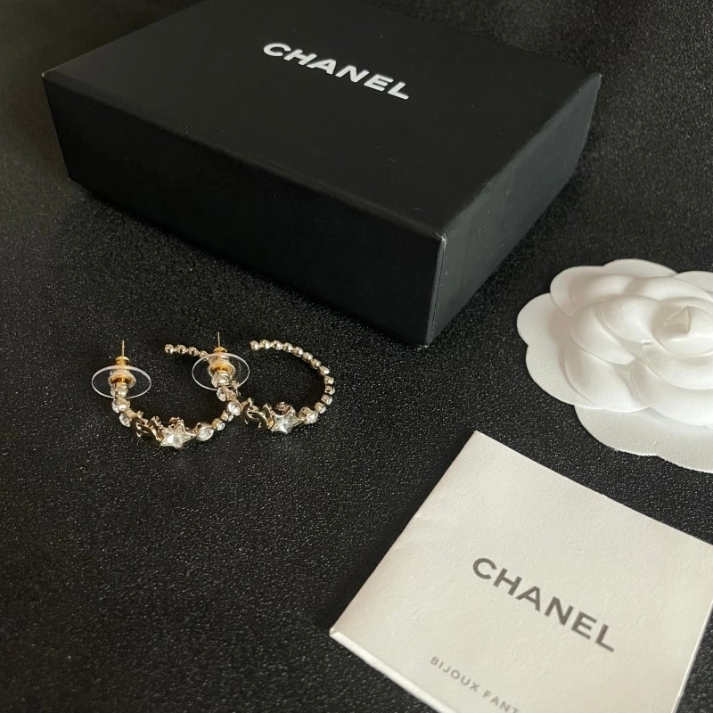 Top match Chanel Earrings