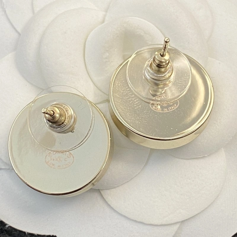 Top mirror Chanel Earrings