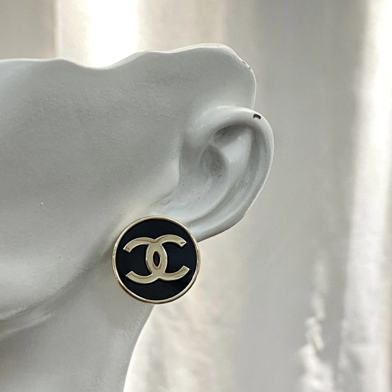Top mirror Chanel Earrings