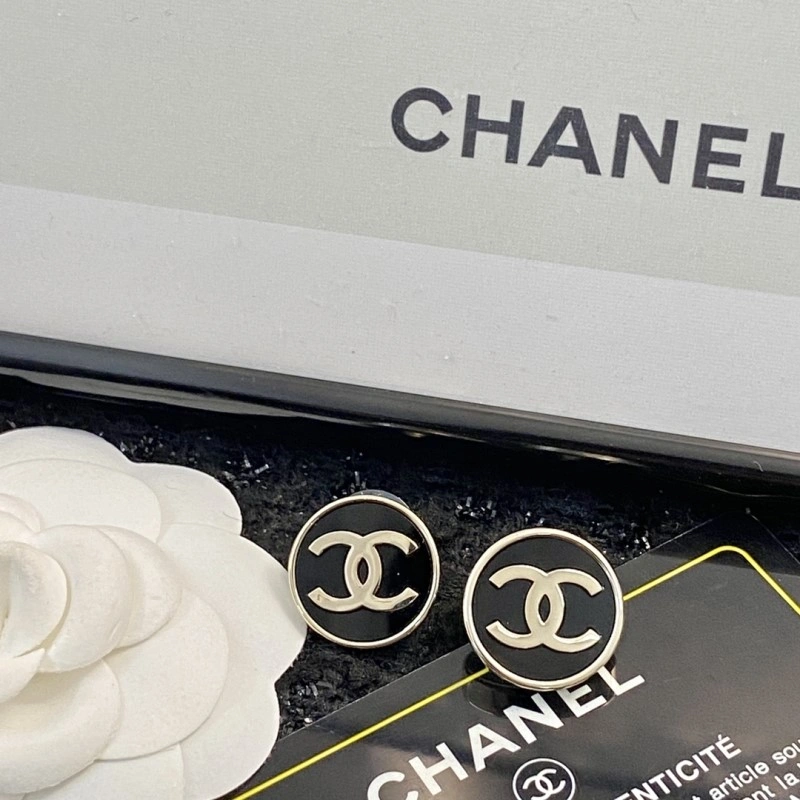 Top mirror Chanel Earrings