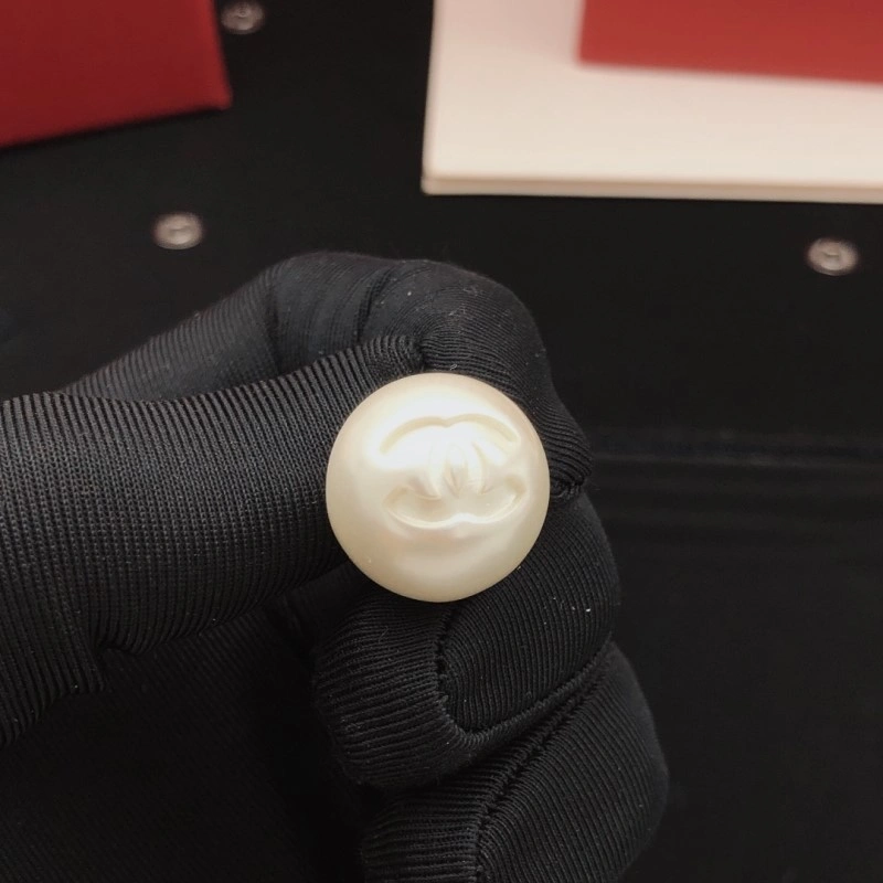 Accurate model Chanel Earrings