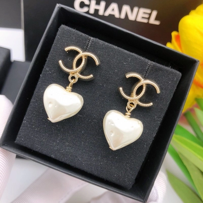 Top match Chanel Earrings