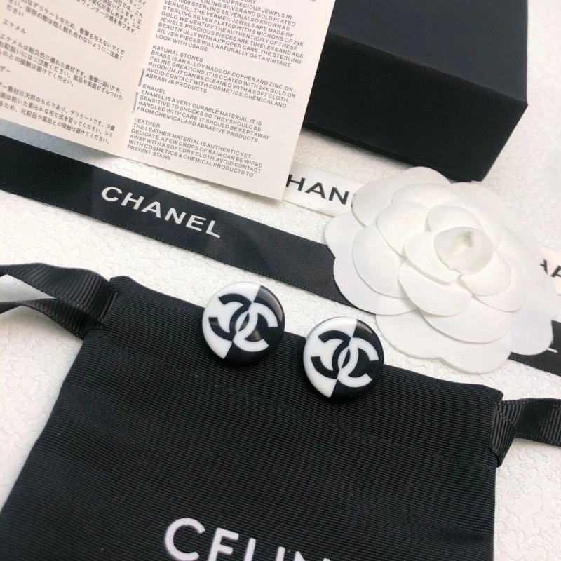 Accurate model Chanel Earrings