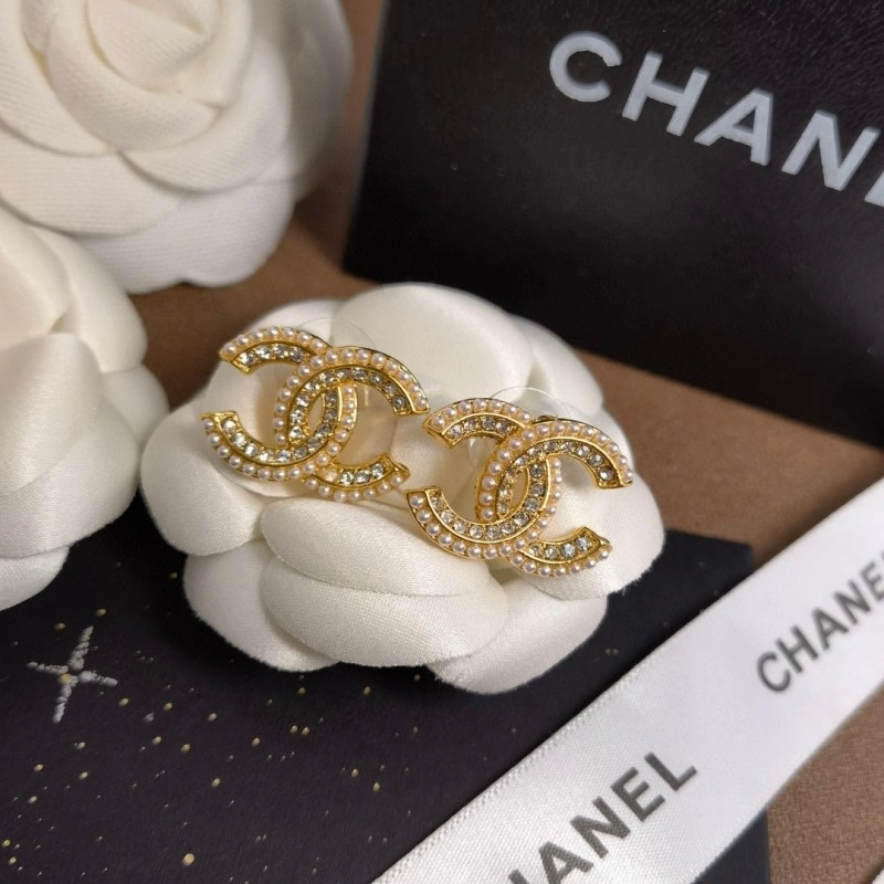 Top mirror Chanel Earrings
