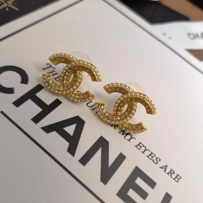 Top mirror Chanel Earrings