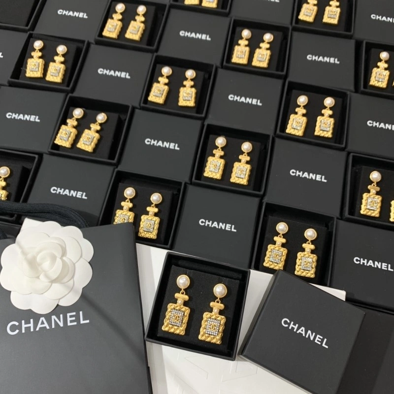High accuracy Chanel Earrings